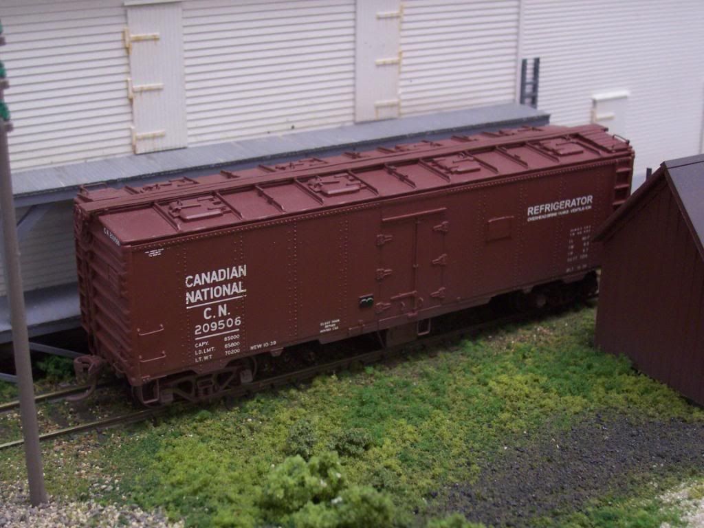 Hopper weathering - Layouts and layout building - Trains.com Forums